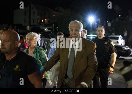 June 20, 2012 - Bellefonte, PA, USA - Jerry Sandusky leaves the Centre ...