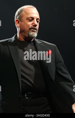 Jan 22, 2002; Boston, MA, USA; Singer BILLY JOEL performswith Elton ...