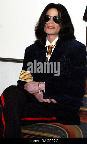 Aug. 15, 2004 - Los Angeles, CALIFORNIA, USA - K38713MR.MICHAEL JACKSON ...
