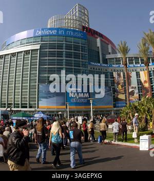 Jan 21, 2005; Anaheim, CA, USA; 'Static X's' WAYNE STATIC with his ...
