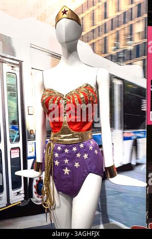 Wonder Woman original Americana uniform bodysuit worn by Lynda Carter ...