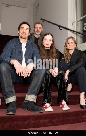 Felix Kramer, Frederic Hambalek, Laeni Geiseler und Julia Jentsch beim ...