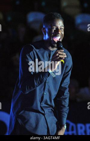 Jermain Jackman performs at Midnight Madness basketball final at the ...