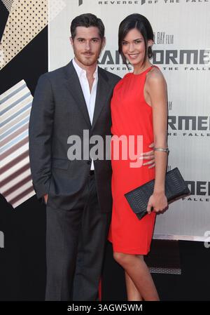 Dave Annable and Odette Yustman 2009 Los Angeles Film Festival ...