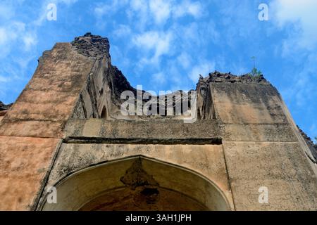 Outer view of the Farah Bagh, also known as Faria Bagh, is a palace ...