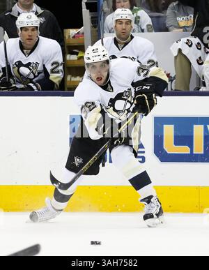 Pittsburgh Penguins' David Perron (39) skates during the second period ...