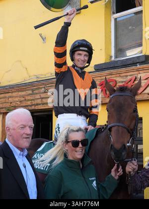 RETRANSMITTING CORRECTION JOCKEY NAME TO PATRICK MULLINS Grand National ...