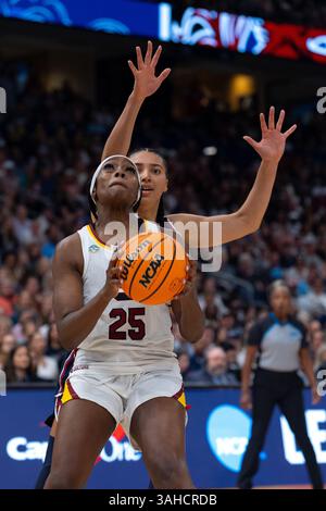 South Carolina guard Raven Johnson brings the ball upcourt during the ...