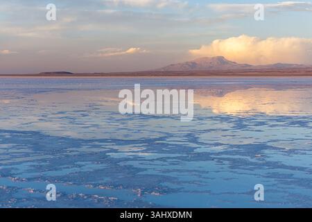 Colorful Clouds Over The Uyuni Salt Flat At Sunset Stock Photo - Alamy
