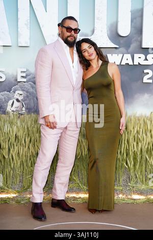 Jason Momoa and Adria Arjona arrive for a Supergirl fan event at ...