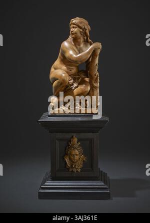 Artus Quellinus the Elder's 'Omphale' sculpture is made of boxwood and ...