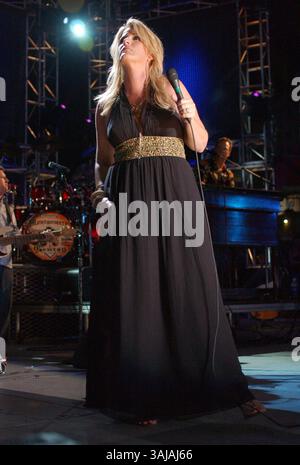 9 June 2006 - Nashville, Tennessee - Trisha Yearwood. The CMA Music ...