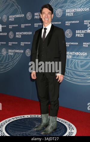 LOS ANGELES - APR 5: Mr. Jim Breyer at the 11th Breakthrough Prize ...