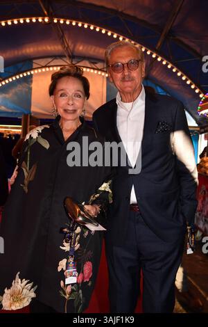 Monika Peitsch mit Ehemann Sven Hansen-Höchstedt / Premiere / Circus ...