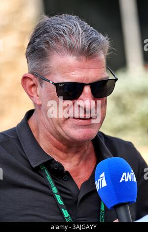 Graeme Lowdon (GBR) Cadillac Formula 1 Team, Team Principal (Right). 19 ...