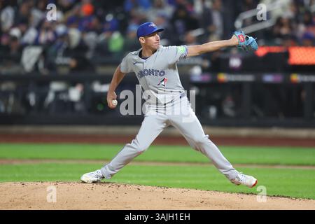 Toronto Blue Jays pitcher Chris Bassitt tags out Los Angeles Dodgers ...