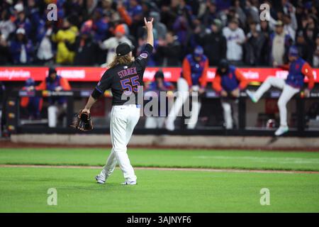 New York Mets' Hayden Senger hits into a run-scoring double play ...