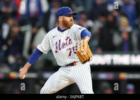 New York Mets pitcher Reed Garrett (75) throws during the seventh ...