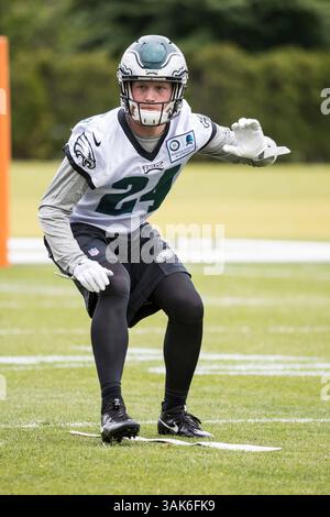 May 12, 2017: Philadelphia Eagles tight end Romond Deloatch (83) runs ...