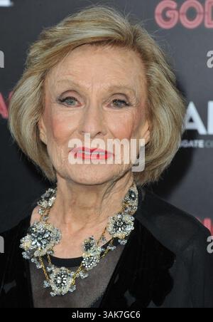 CLORIS LEACHMAN in AMERICAN GODS (2017), directed by BRYAN FULLER ...