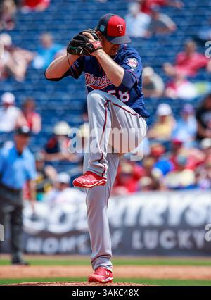 Minnesota Twins relief pitcher Justin Topa throws during the eighth ...