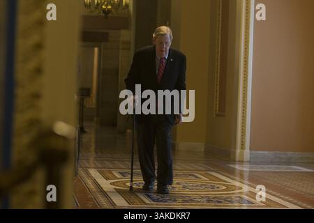 Senator Johnny Isakson (R-GA) walks to the senate floor for votes on ...