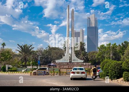 Karachi Do Talwar Two Swords Monument Ring Road at Khayaban e Iqbal ...