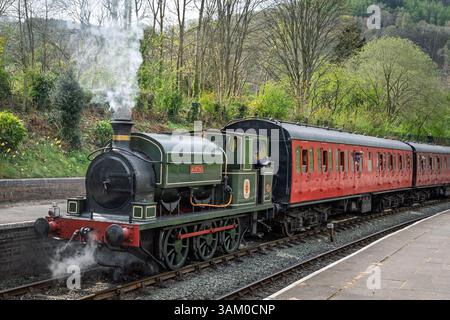 Kitson 5459 saddletank engine Austin 1 seen arriving in Llangollen ...