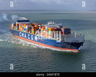 The Ultra Large Container Carrier (ULCC) CMA CGM Antoine de Saint ...
