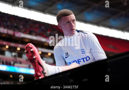 Birmingham City's Jay Stansfield warms up before the Sky Bet ...