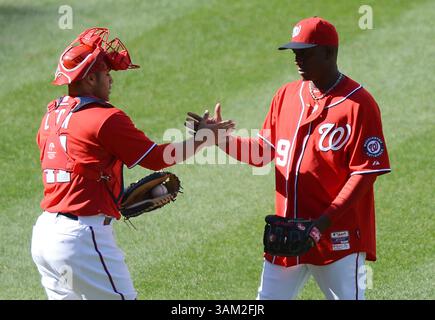 Atlanta Braves catcher Sandy León works during batting practice before ...