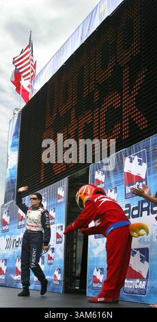 KRT SPORTS STORY SLUGGED: INDY KRT PHOTOGRAPH BY MIKE FENDER ...