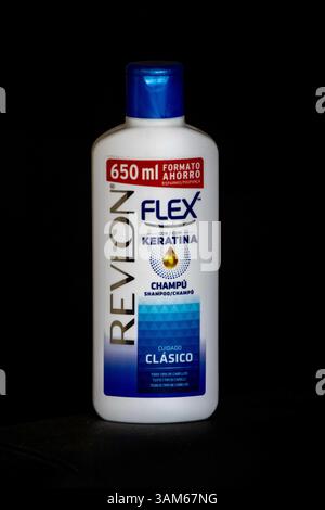 Revlon Flex Vintage Spanish Shampoo Stock Photo - Alamy