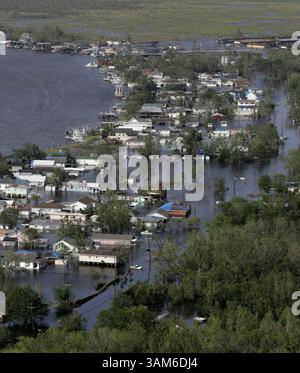 Sept. 2, 2005 - U.S. - NO MAGS, NO SALES -- KRT US NEWS STORY SLUGGED ...