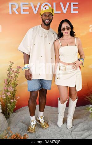 Victor Cruz und Orange Calderon beim 8. Revolve Festival 2025 für ...