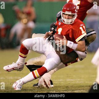 Kansas City Chiefs quarterback Damon Huard passes during an indoor ...