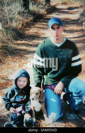 Family photo of deceased Marine Sgt. Jeremy Murray,with his son, Ian ...