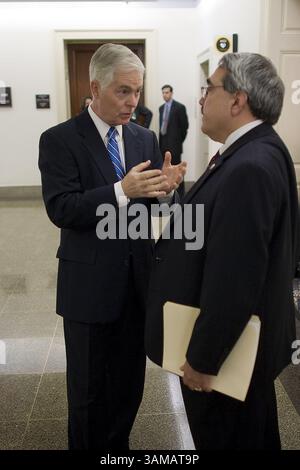 North Carolina Gov. Mike Easley speaks with Rep. Bob Etheridge (D-NC ...