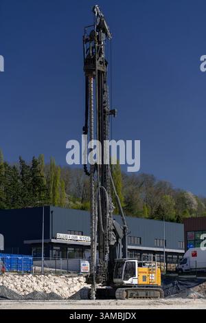 Yellow piling and drilling rig Liebherr LRB 125 on construction site ...