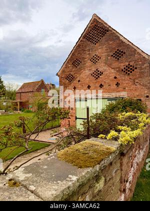 An old barn in a village in England, U.K Stock Photo - Alamy