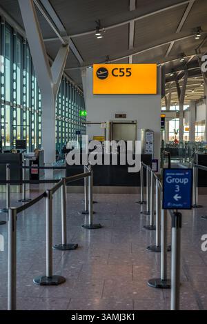 Heathrow, London - 28 January 2019: Multi country Airlines Aeroplane at ...