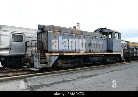 Rusty American diesel locomotives at the Baltimore and Ohio Railroad ...