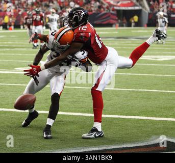 Cleveland Browns defensive end Curtis Weaver (59) during a pre-season ...