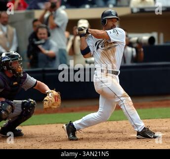 San Diego Padres outfielder Dave Roberts (right) congratulates teammate ...