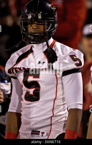 Texas Tech receiver Michael Crabtree set NCAA freshman and Big 12 ...