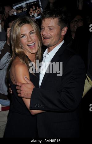 JENNIFER ANISTON, STEVE ZAHN, MANAGEMENT, 2008 Stock Photo - Alamy