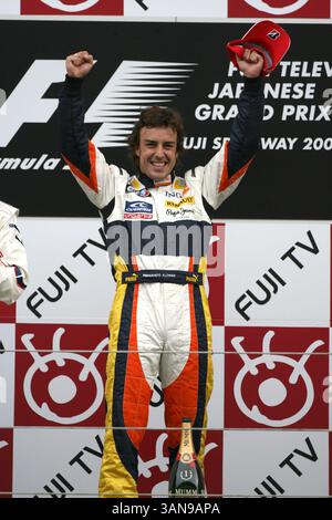 Fernando Alonso (ESP) Renault celebrates on the podium ..Formula One ...