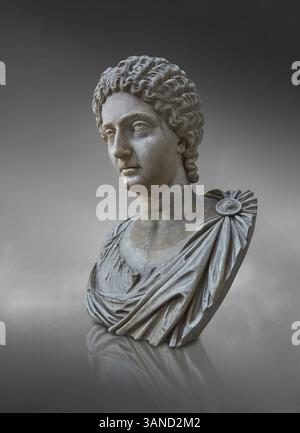 Roman portrait bust of a high born imperial Severian women, possibly ...