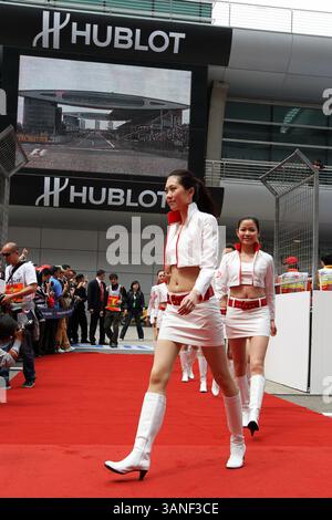 Grid girls on the drivers parade. 01.05.2016. Formula 1 World ...