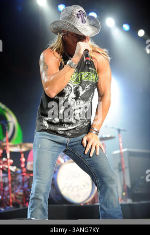 Brett Michaels performs live on 'Fox and Friends' Featuring: Brett ...